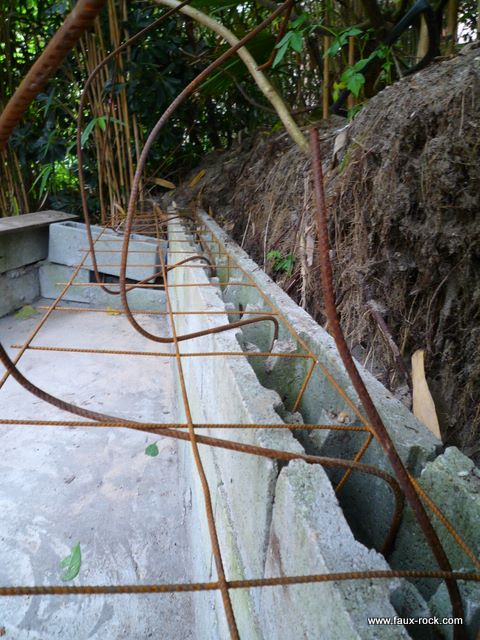 Etape 2 : Mur Végétal : mise en place de la structure métallique mur ...